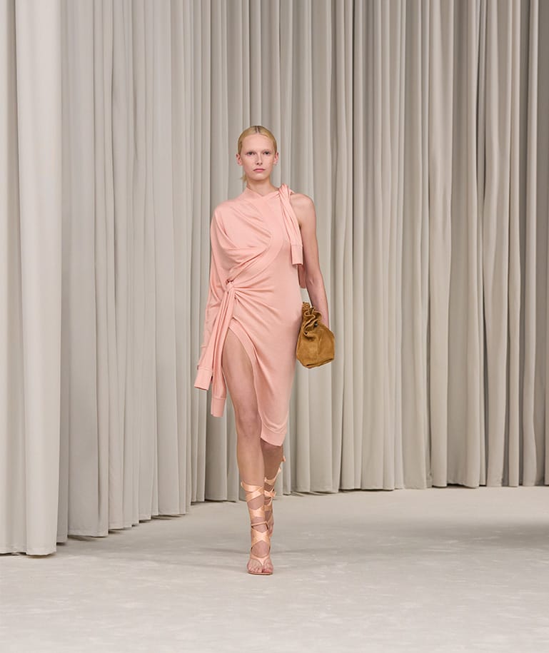 Soft-bag: the new women's bag by Ferragamo