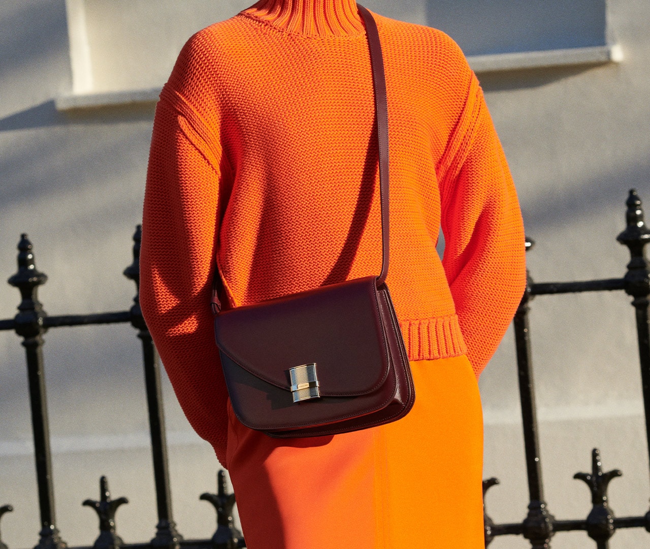 Ferragamo Fiamma Bag: an icon of style and functionality | Ferragamo AU