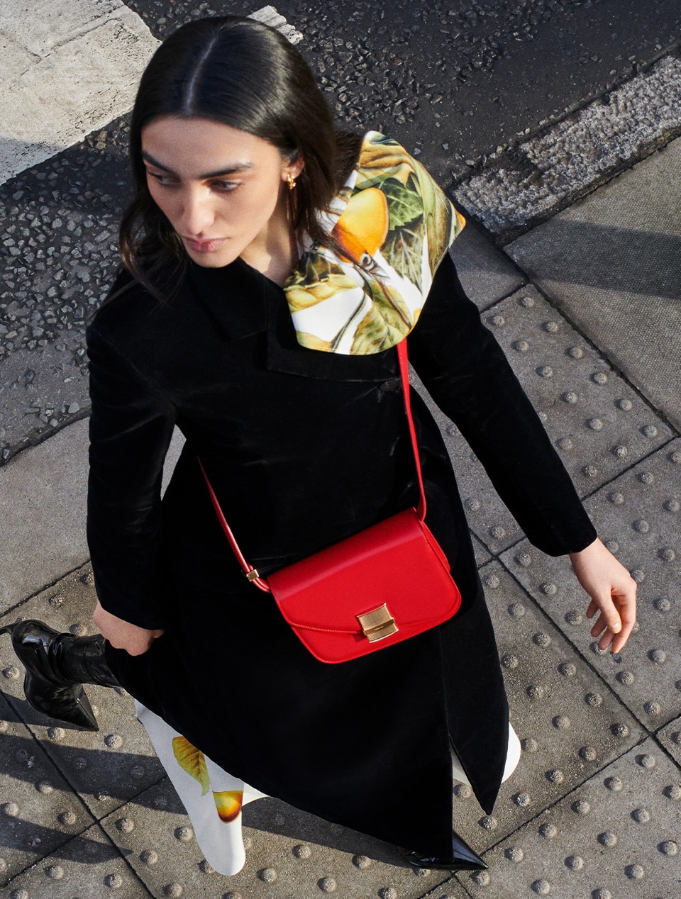 Ferragamo Fiamma Bag: an icon of style and functionality | Ferragamo UK