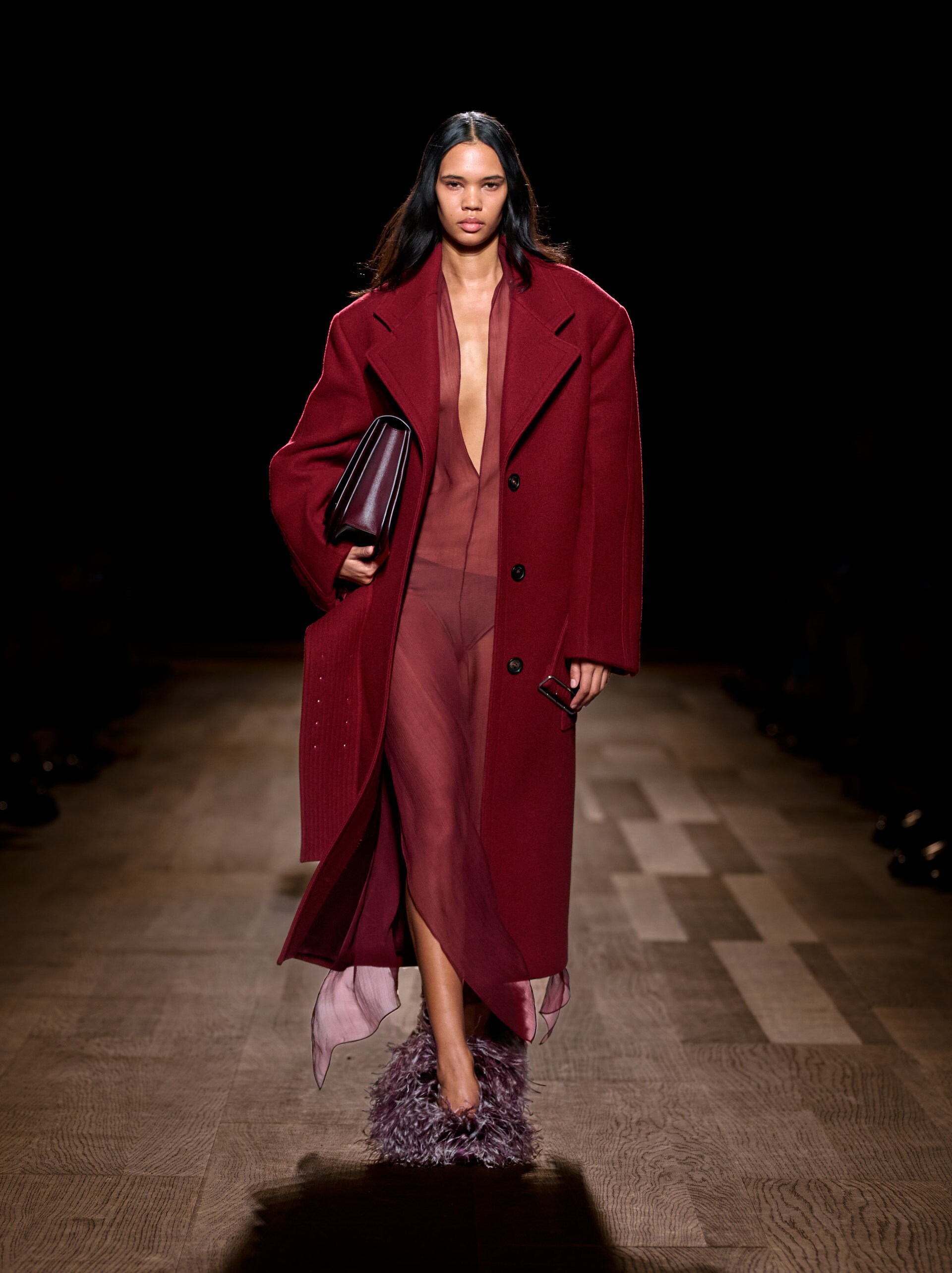 FW24 Show | Ferragamo US