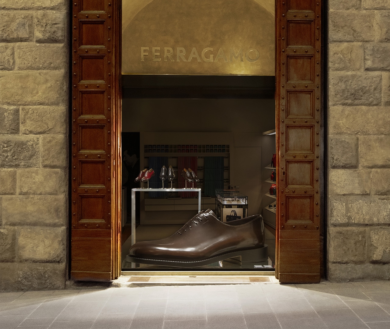 Windows - Ferragamo US